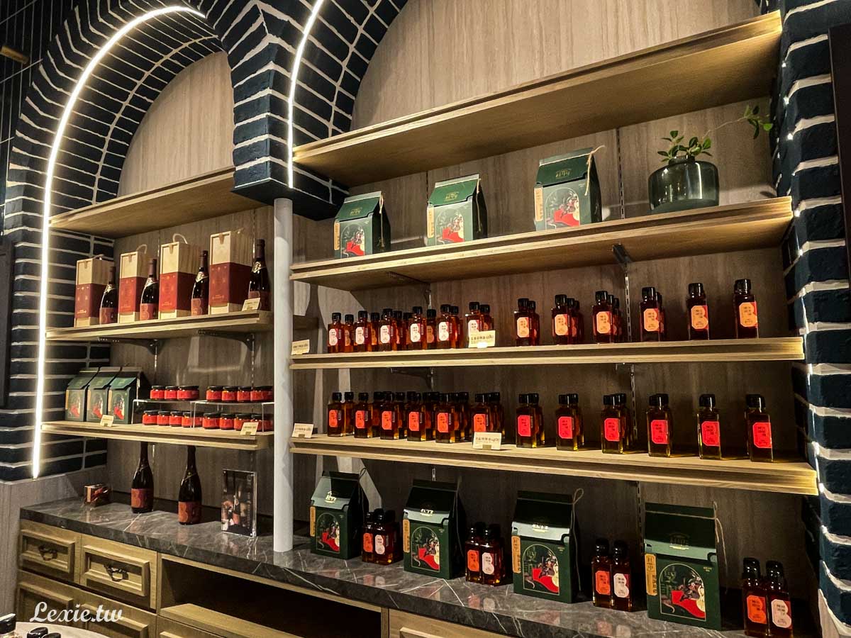 杜甲AMA迪化街大稻埕最美香料店，DoGa香酥脆椒辣椒餅乾推薦 @Lexie's Blog寫食派