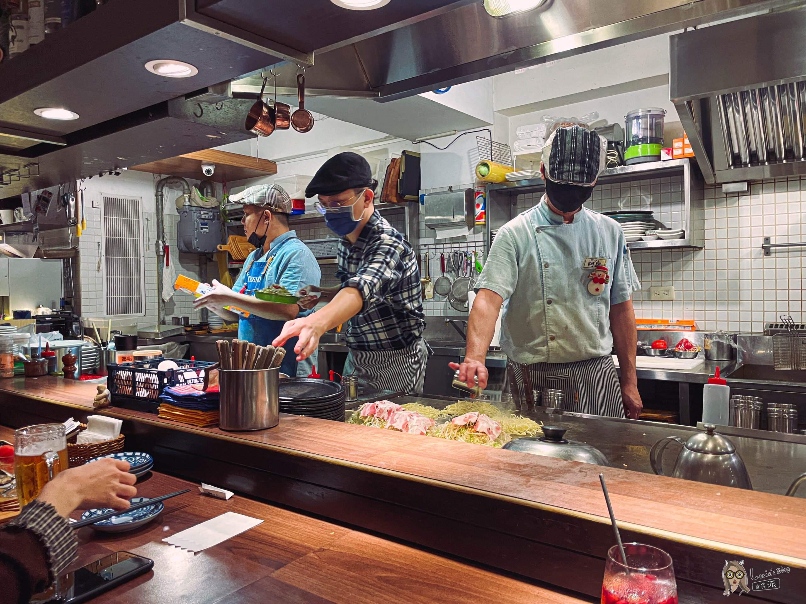 鐵匠鉄板TESSHO BAL台北最好吃廣島燒，Tapas下酒菜也超強，南京復興美食餐酒吧推薦 @Lexie's Blog寫食派