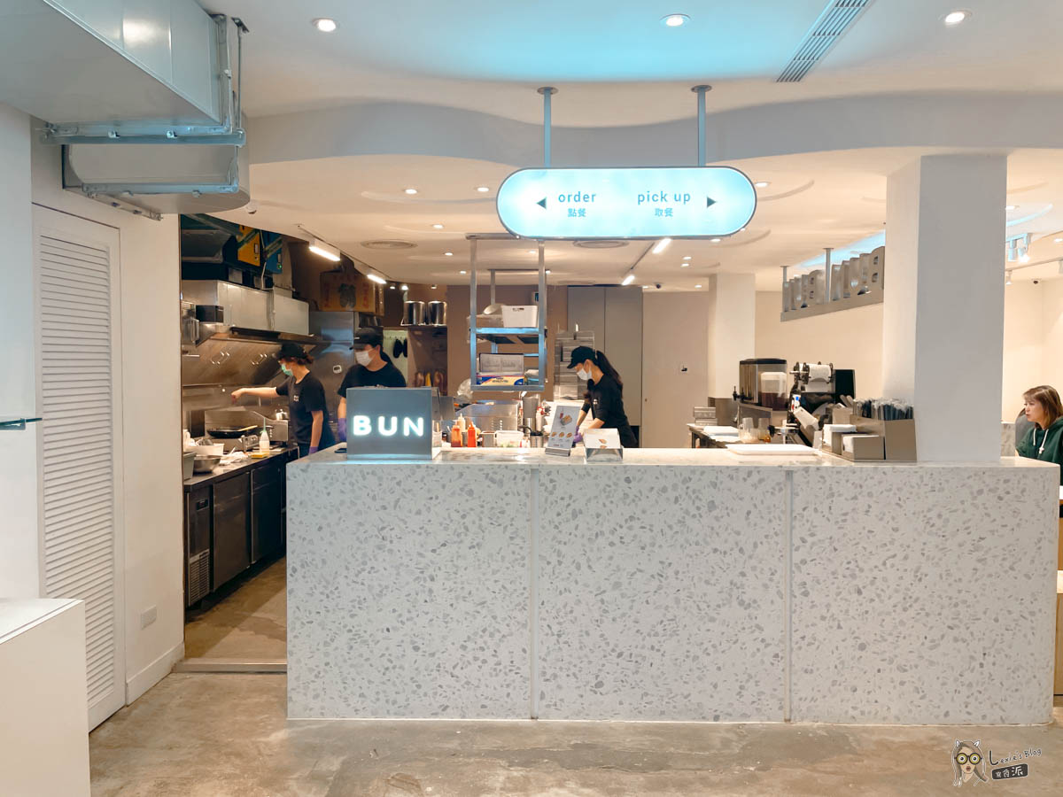 BUN BUN棒棒中山店-時尚網美熱狗堡，吃完不會飽(菜單) @Lexie's Blog寫食派